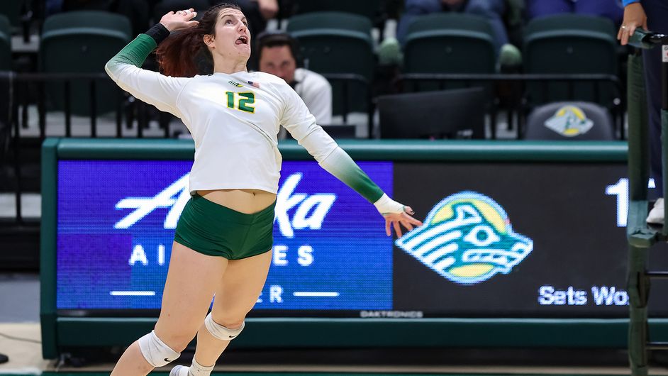 Seawolves volleyball defeats UAF on the road to secure their ninth straight victory