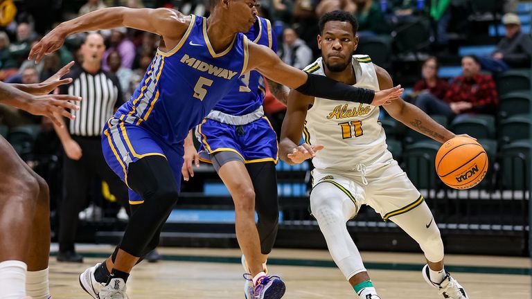 Seawolves men's basketball wins pre-season games against Midway