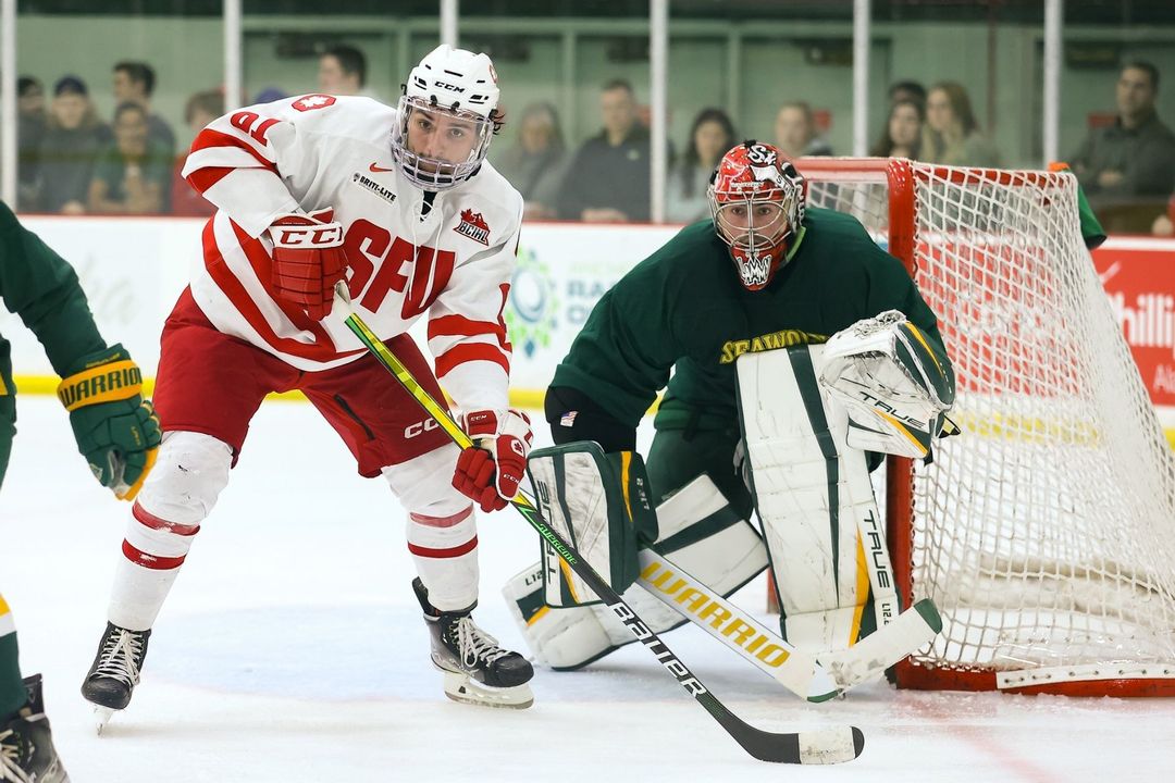 Seawolves hockey sweeps Simon Fraser University