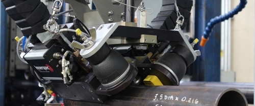 Integrated equipment for weld inspection with UT