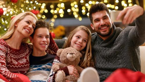 Virtual Hugs: The Ultimate Guide to Sending a Virtual Hug | Memento Blog