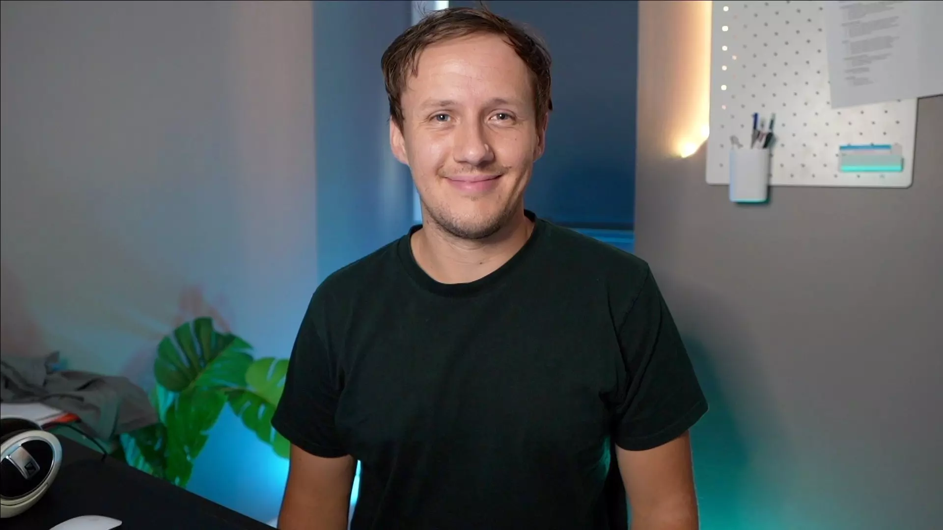 How Connor Finlayson built the largest freelance marketplace in New Zealand with no-code whatsoever