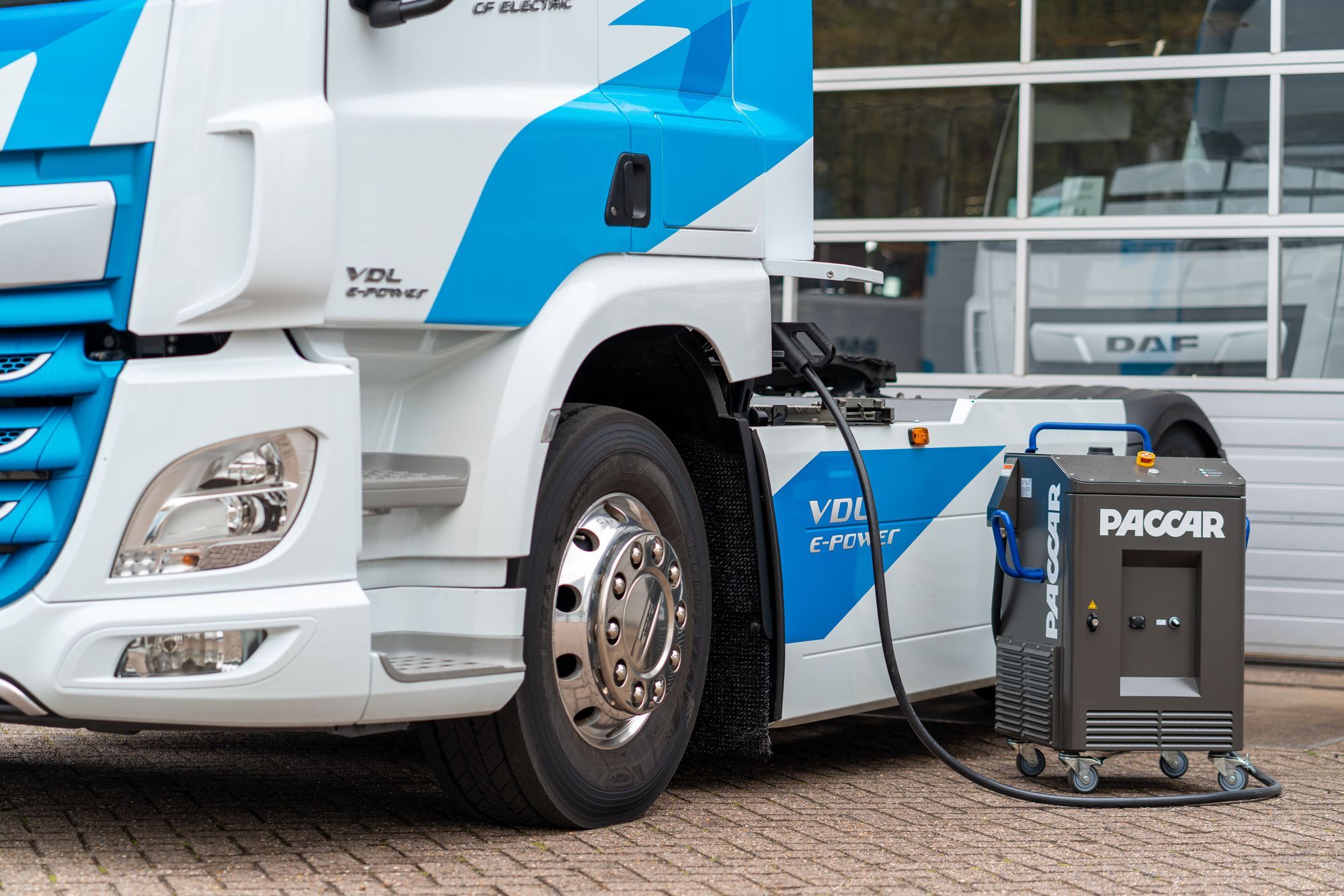 Heliox | Electric Truck (E-Truck) Charging Stations