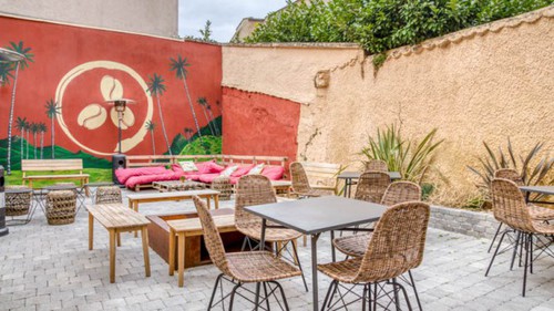 Momento Coffee House- Le Petit Paumé