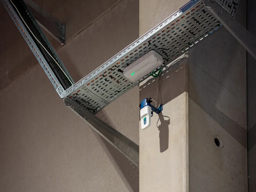 Pozyx Anchors - Robust ultra-wideband antennas