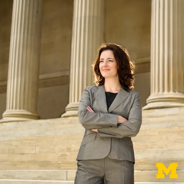 The Three Pillar Model for Business Decisions: Strategy, Law & Ethics ...