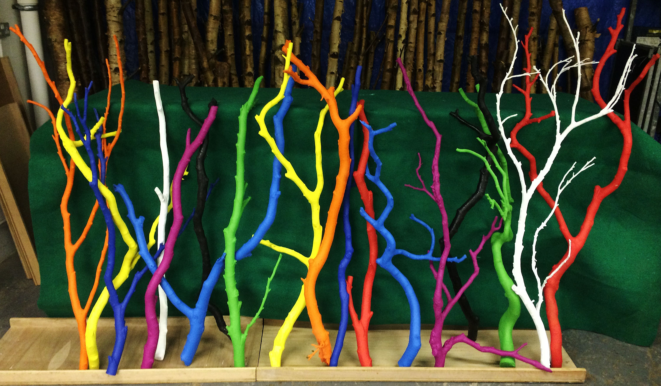 Bespoke Coloured Trees & Branches from plantART