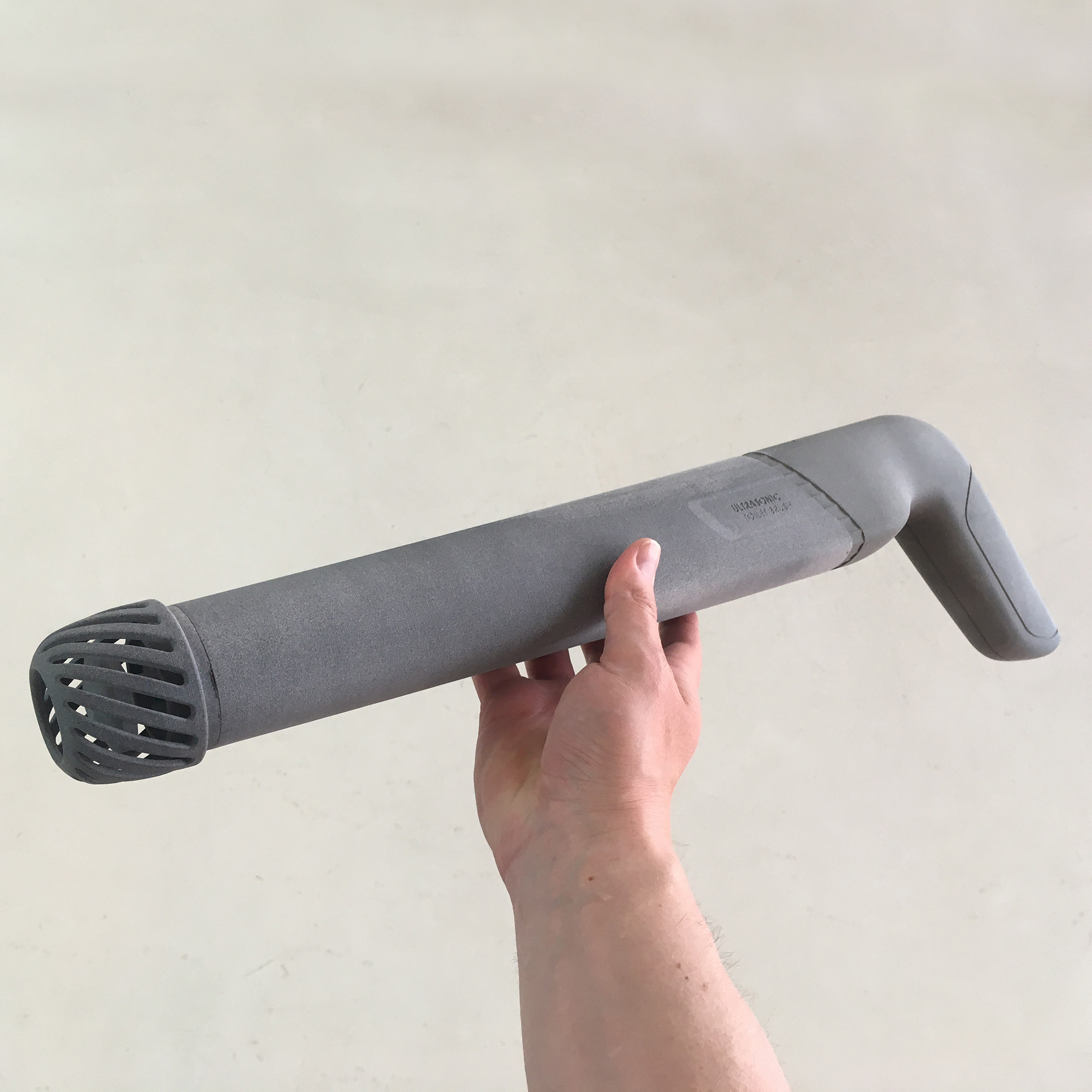 Ultrasonic toilet cleaner