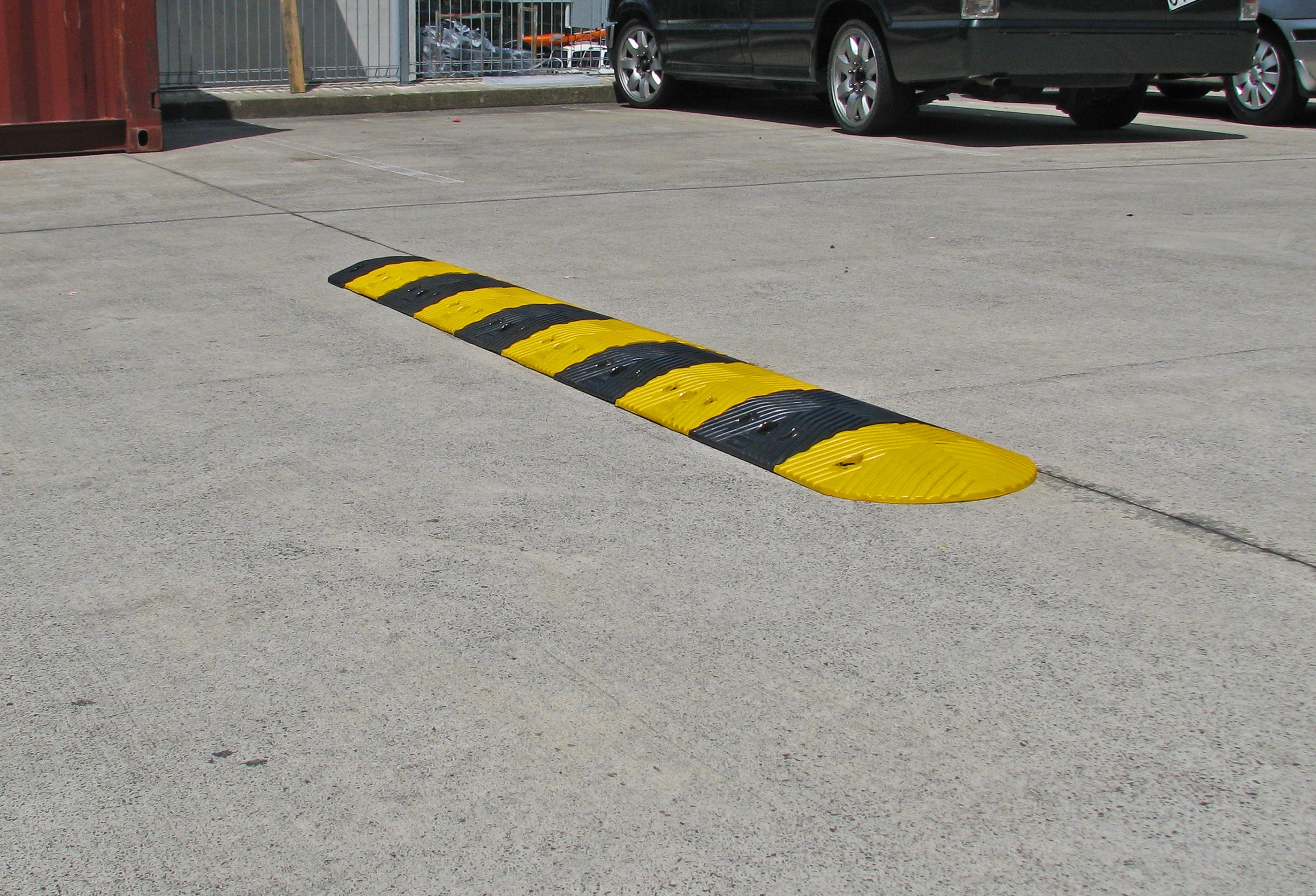 Rubber Modular Speed Hump 50mm – Northpac Australia