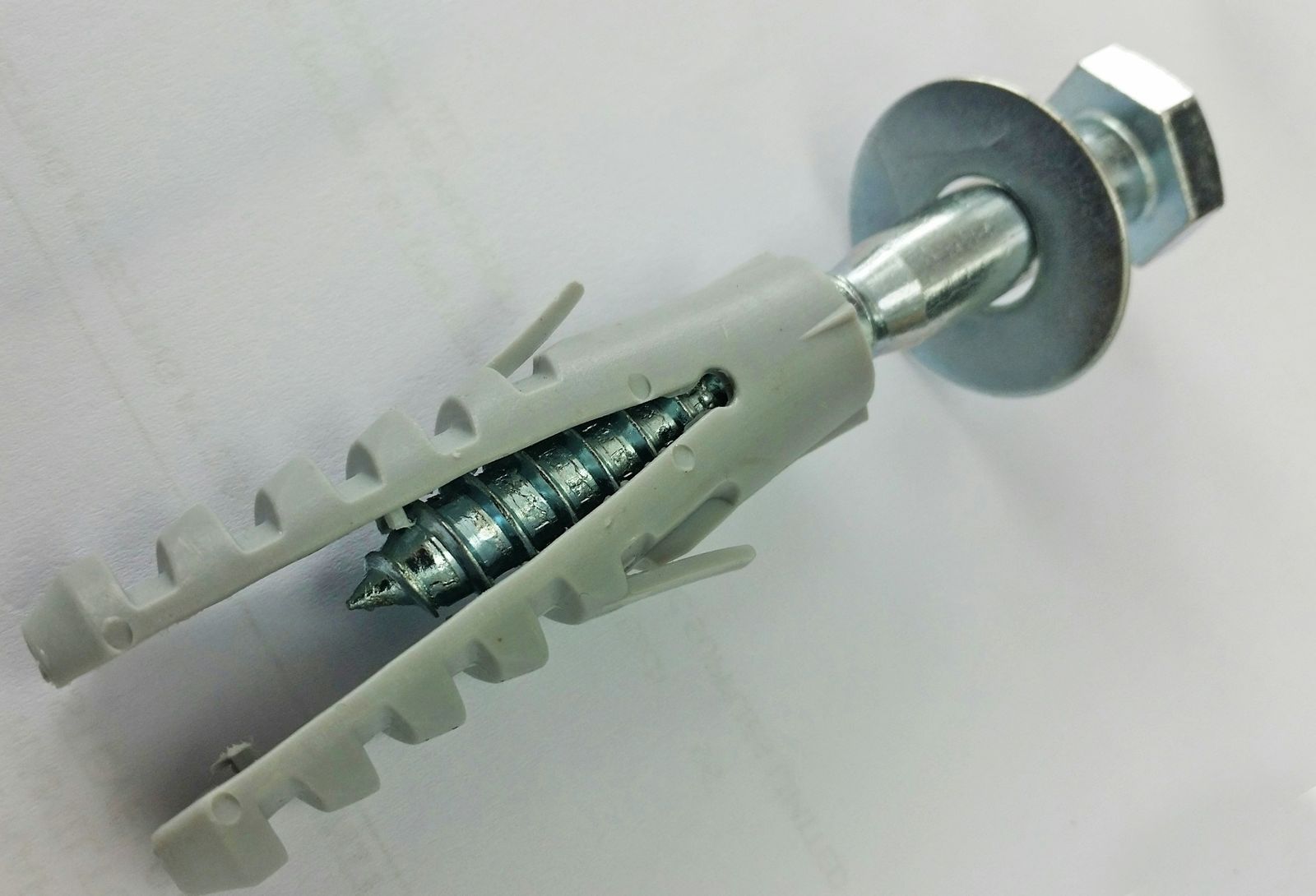 Speed Hump Fixing 4pc Set | Expanding Bolt-Head Screws – Northpac Australia