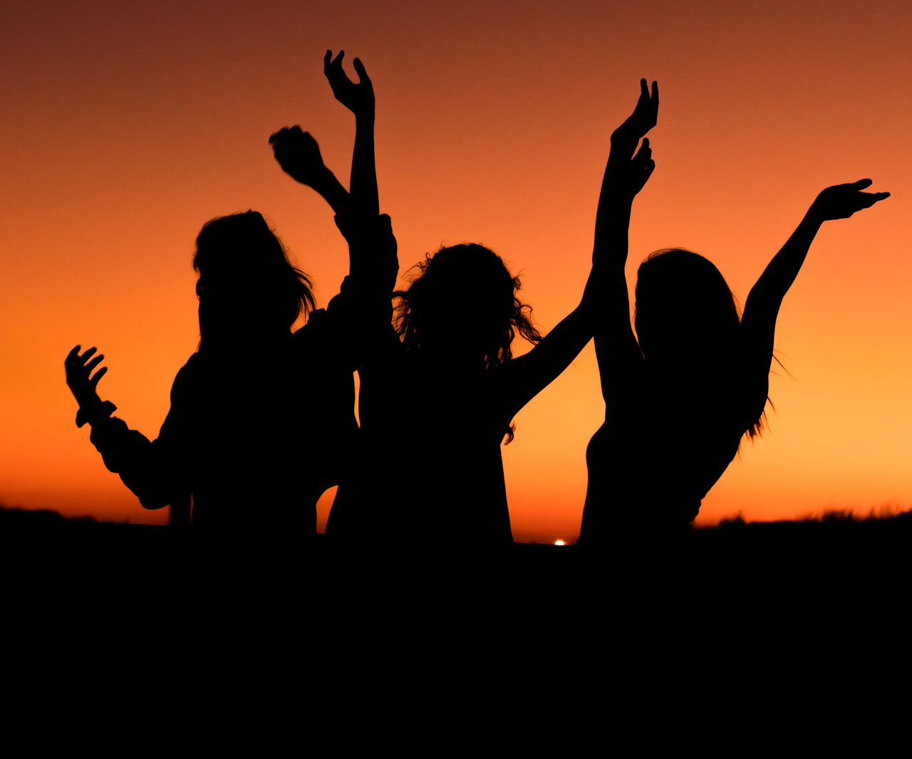 Top 5 Girls’ Night Ideas | Evite