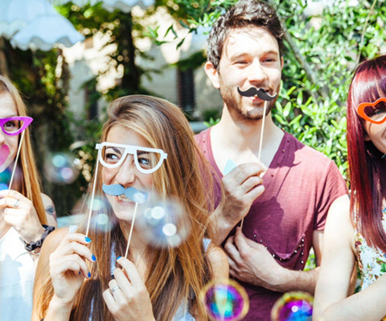 How to Be the Best Guest: Top 10 Dos and Don’ts | Evite