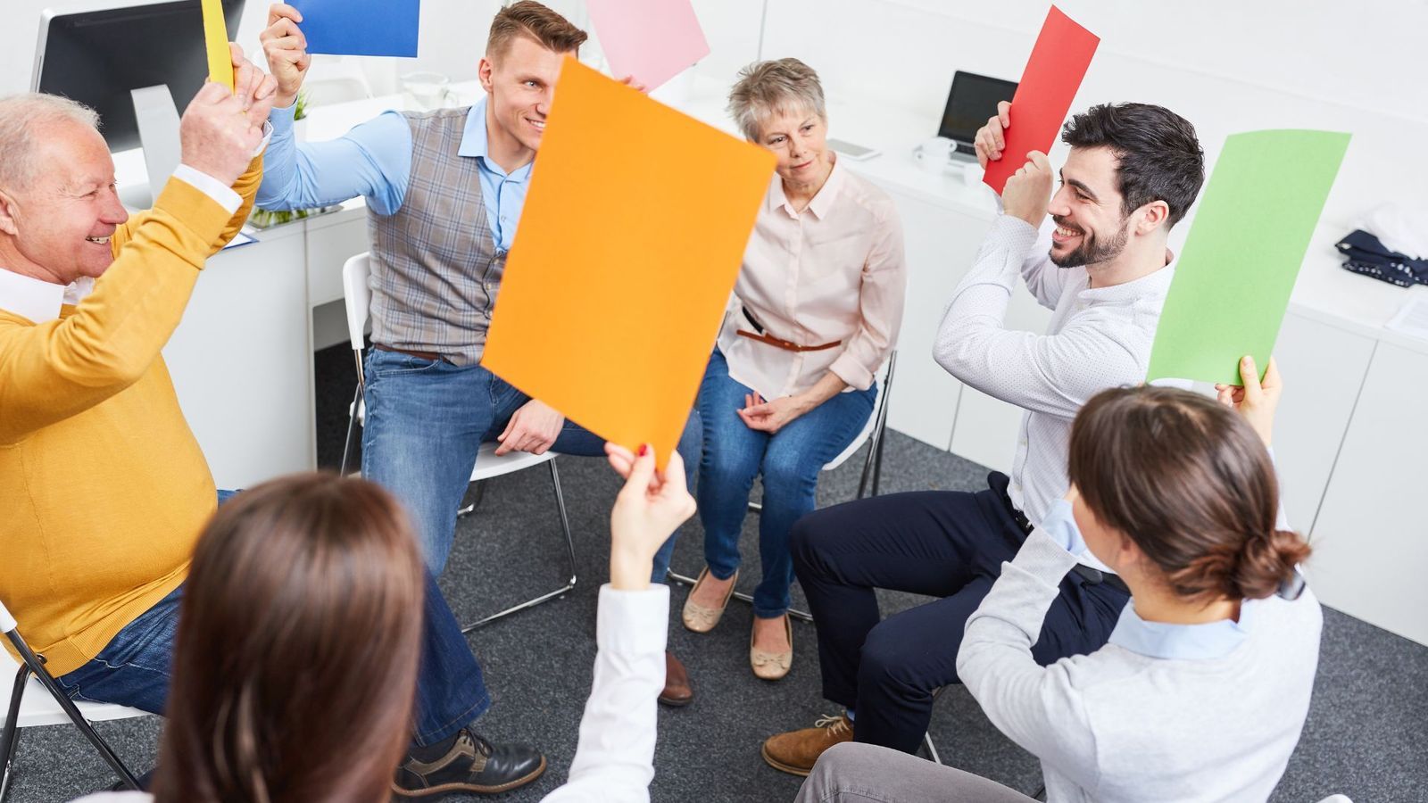 9 Team Building Activities for Small Groups (Not Boring)‍