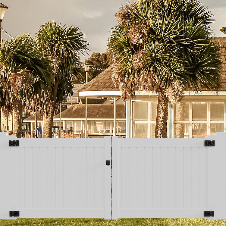 Vinyl Gates - VinylFence.LA