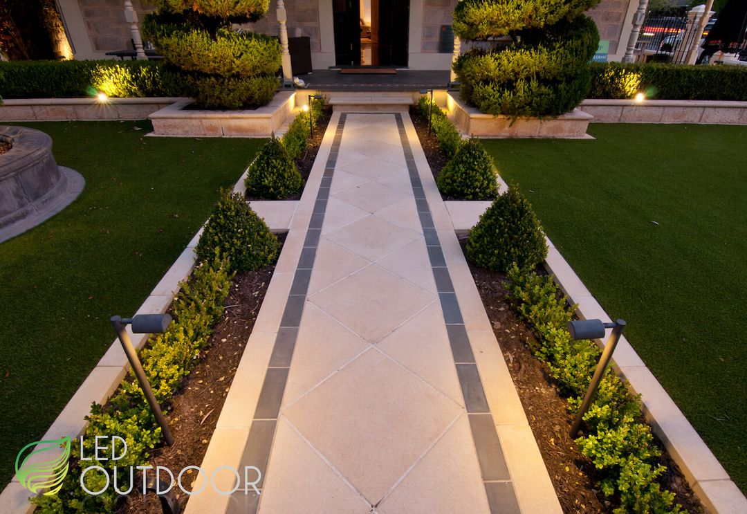 Outdoor Path Lights | LED Bollard & Pathway Lighting | Allera