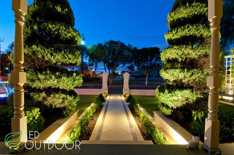 Outdoor Path Lights | LED Bollard & Pathway Lighting | Allera