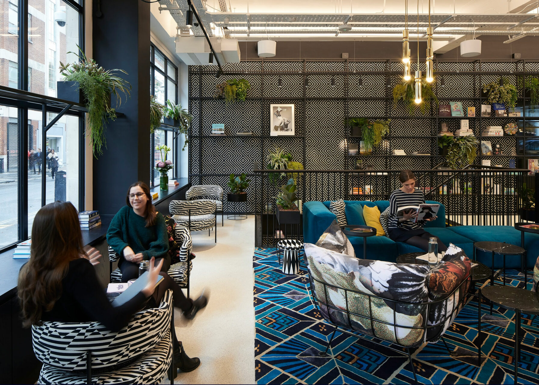 Guides - The complete guide to serviced offices | XIX