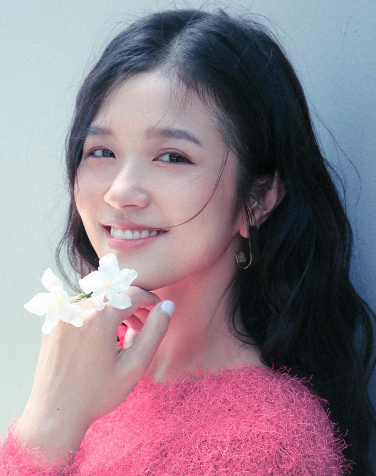 Suni Hạ Linh | Artist, Singer, and Songwriter