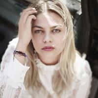 Louane: French Singer and Songwriter | Biography, Featurings & More