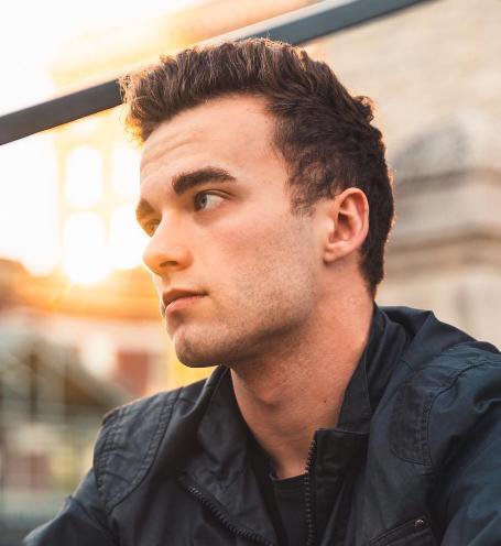 Kyle Hume - Singer, Songwriter and Musician