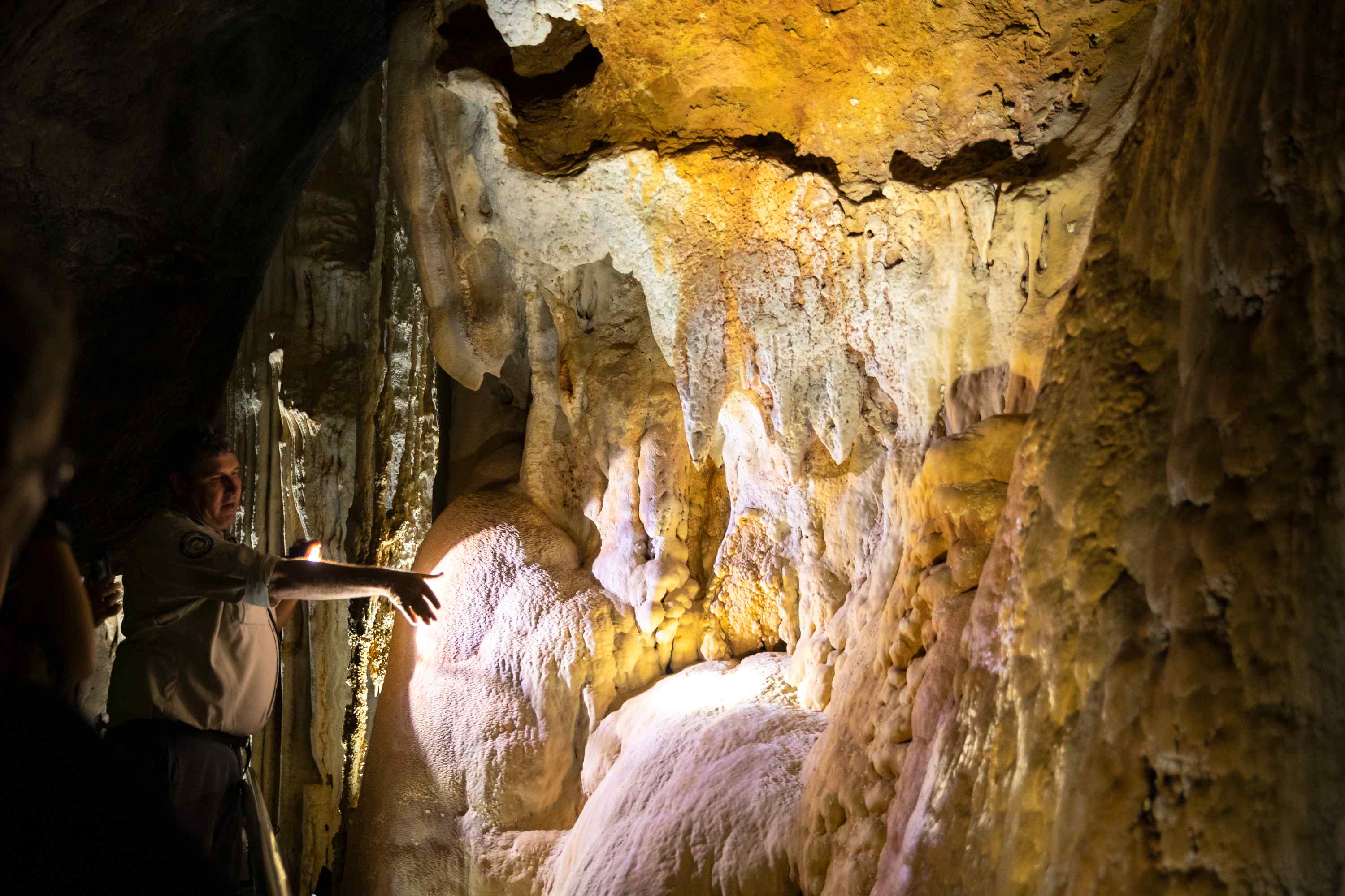 Private 1 Day Chillagoe Caves Tour - Far North Escapes