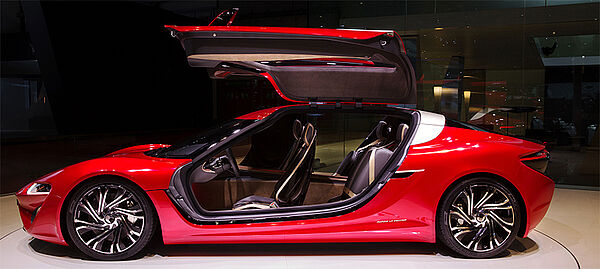 nanoFlowcell - The Spectre of High Voltage. Down with the Volts!