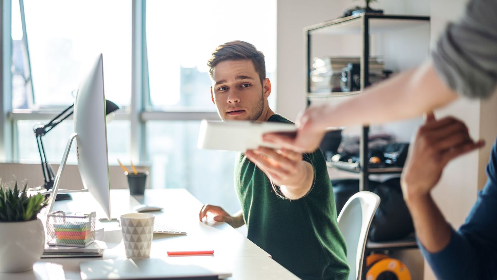 Should You Borrow and Lend Money to Friends and Family? | HyperJar