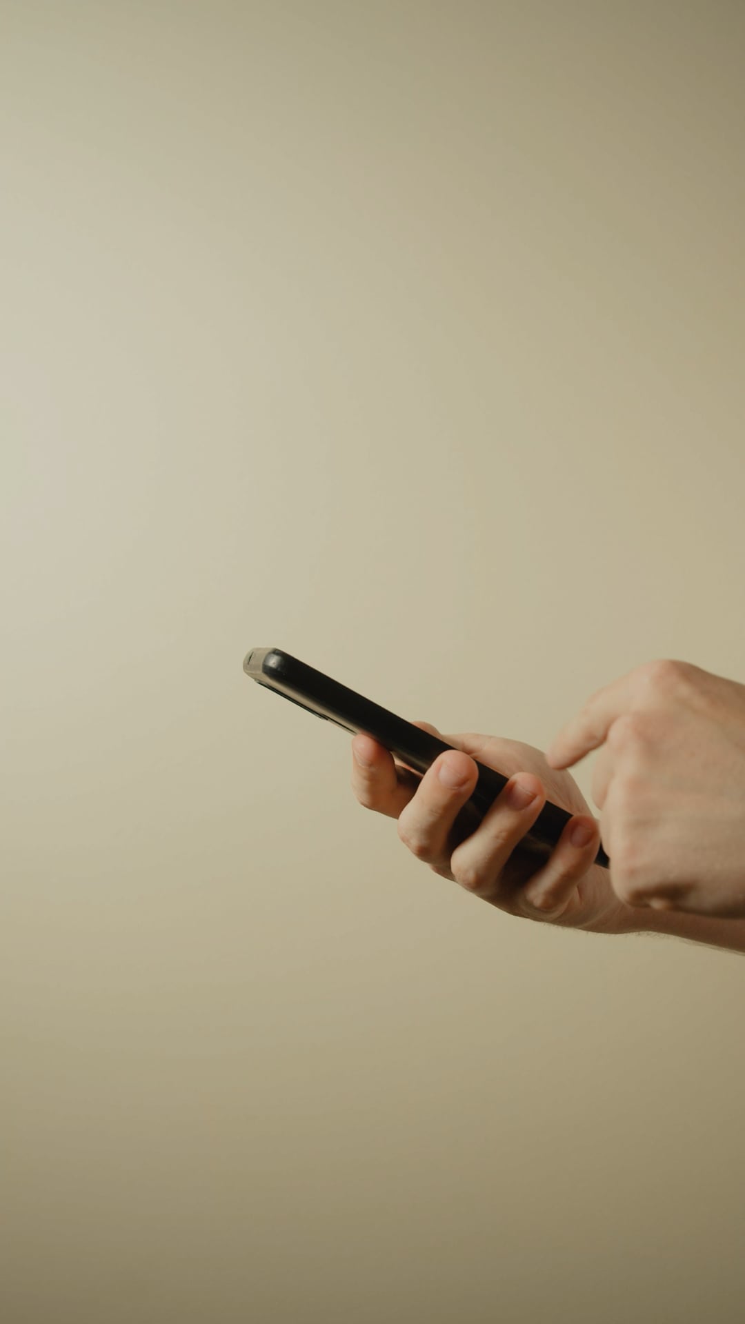 Stock Video from the Smartphone Savvy Pack | Packsia