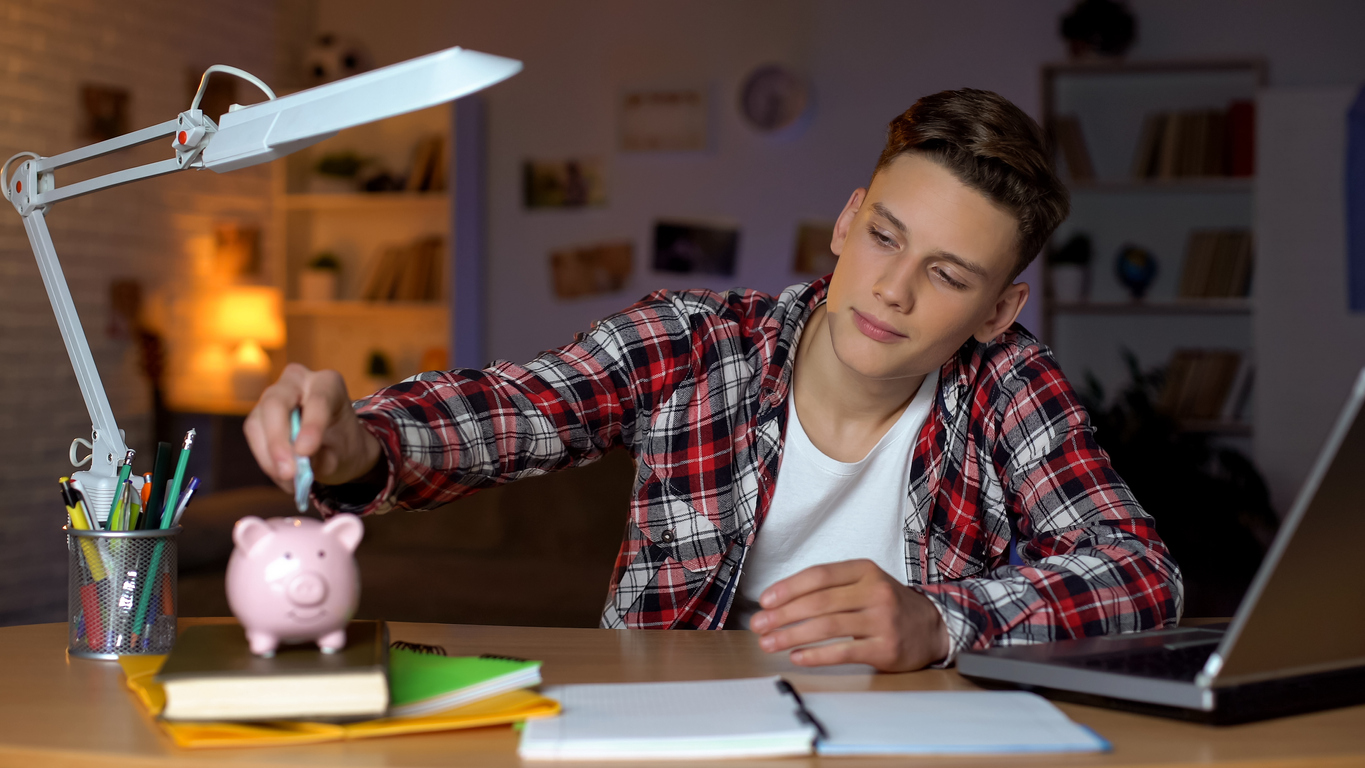 Financial Literacy is Key to Effective Money Management for Teens | FSB ...