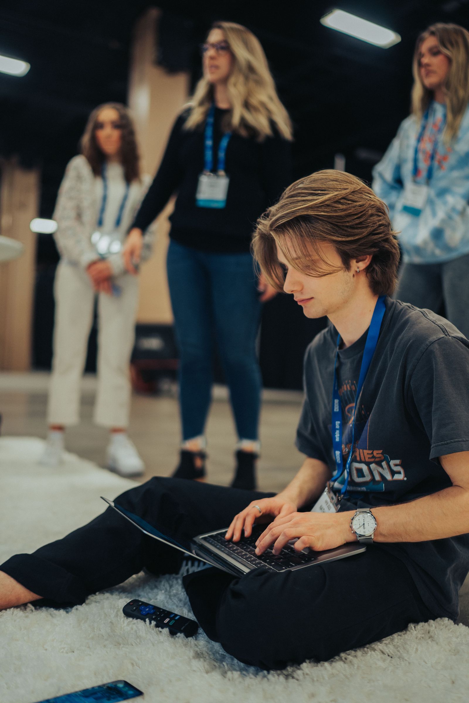 TUVU: The premium social app created for connection.