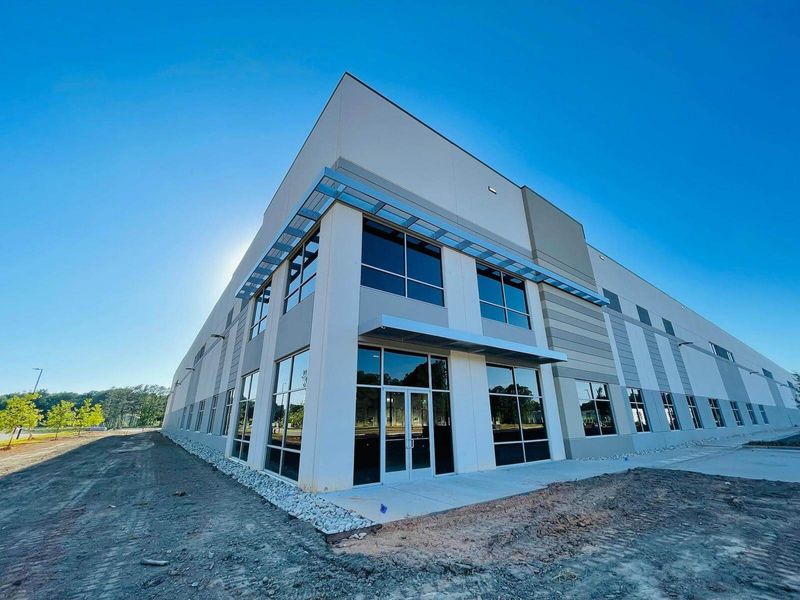 Commercial Aluminum Canopy | Commercial Aluminum Awnings Installation