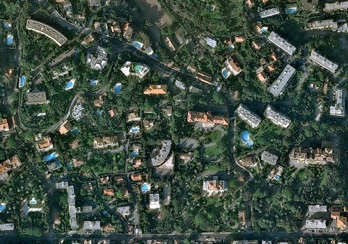 Peter Hébert - Co-founder and Managing Partner at Lux Capital