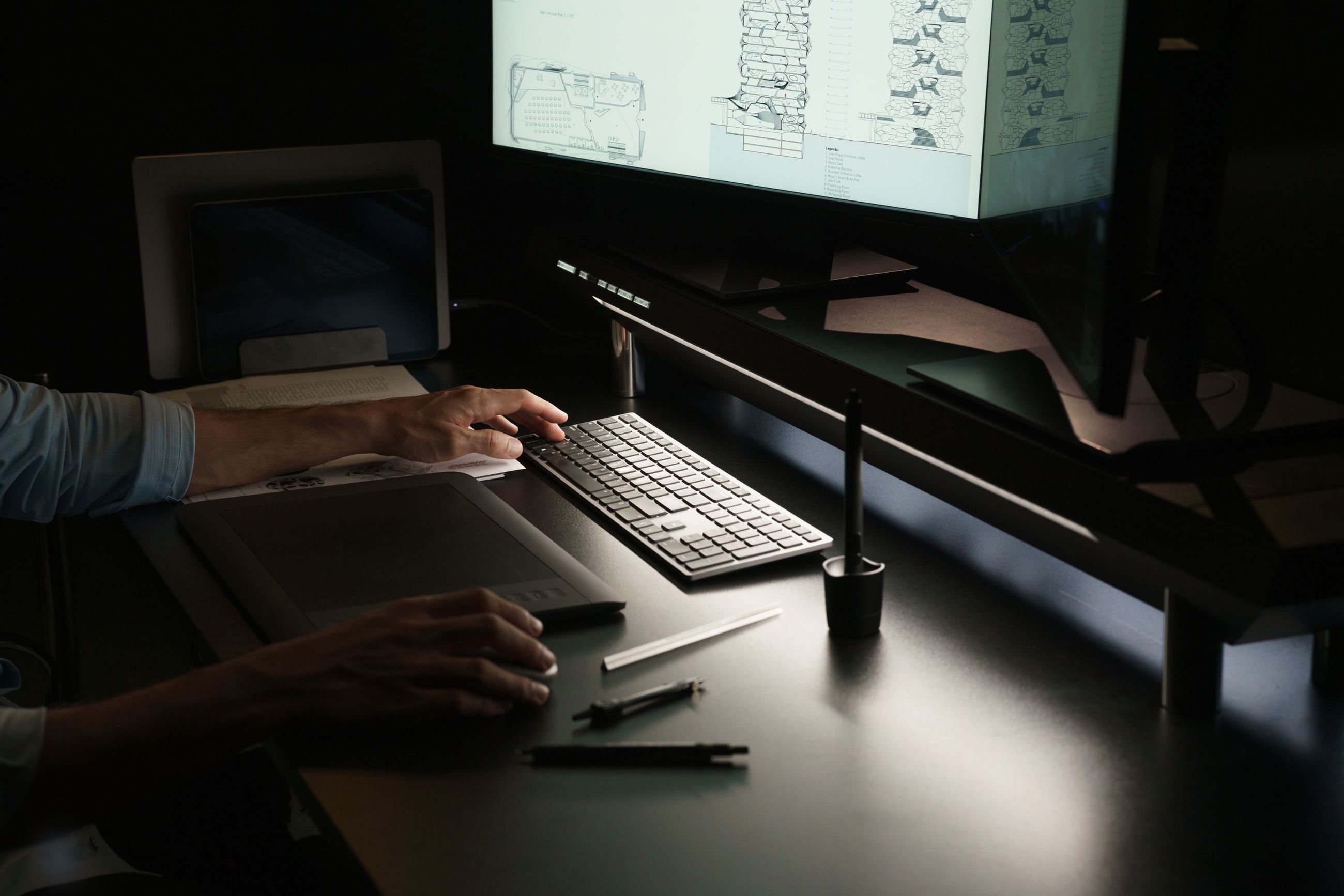 Hexcal | Advanced Workstation to Perfect Your Workspace