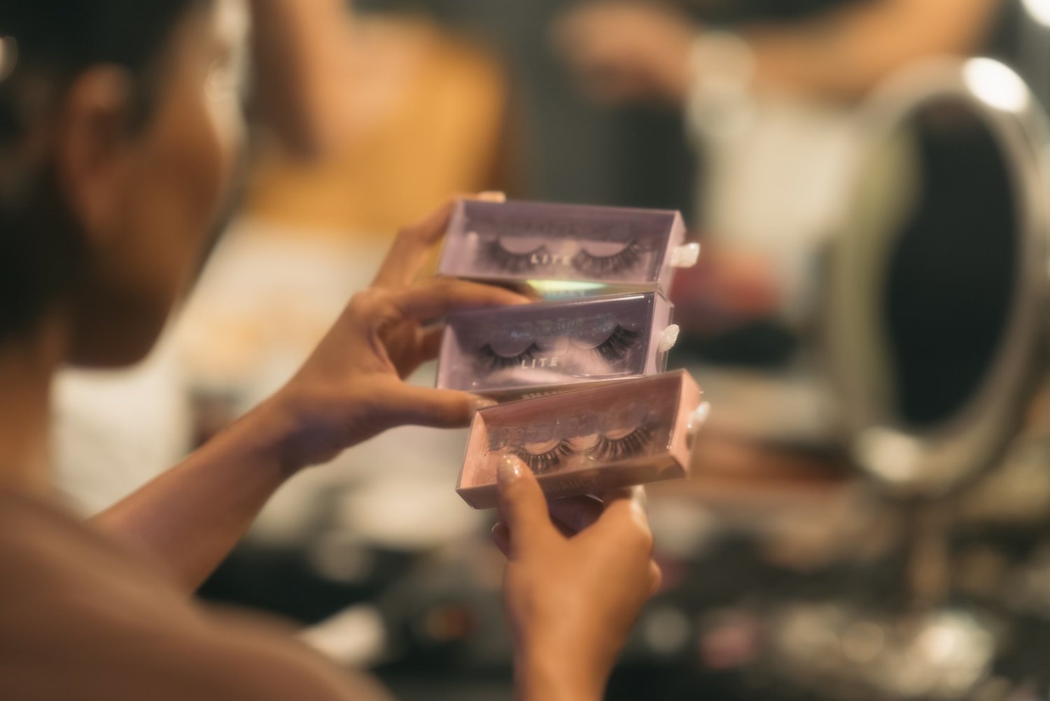 JHENÉ AIKO CURATES A VISUAL DIARY TO TAKE US BACKSTAGE BEFORE HER SHOW ...