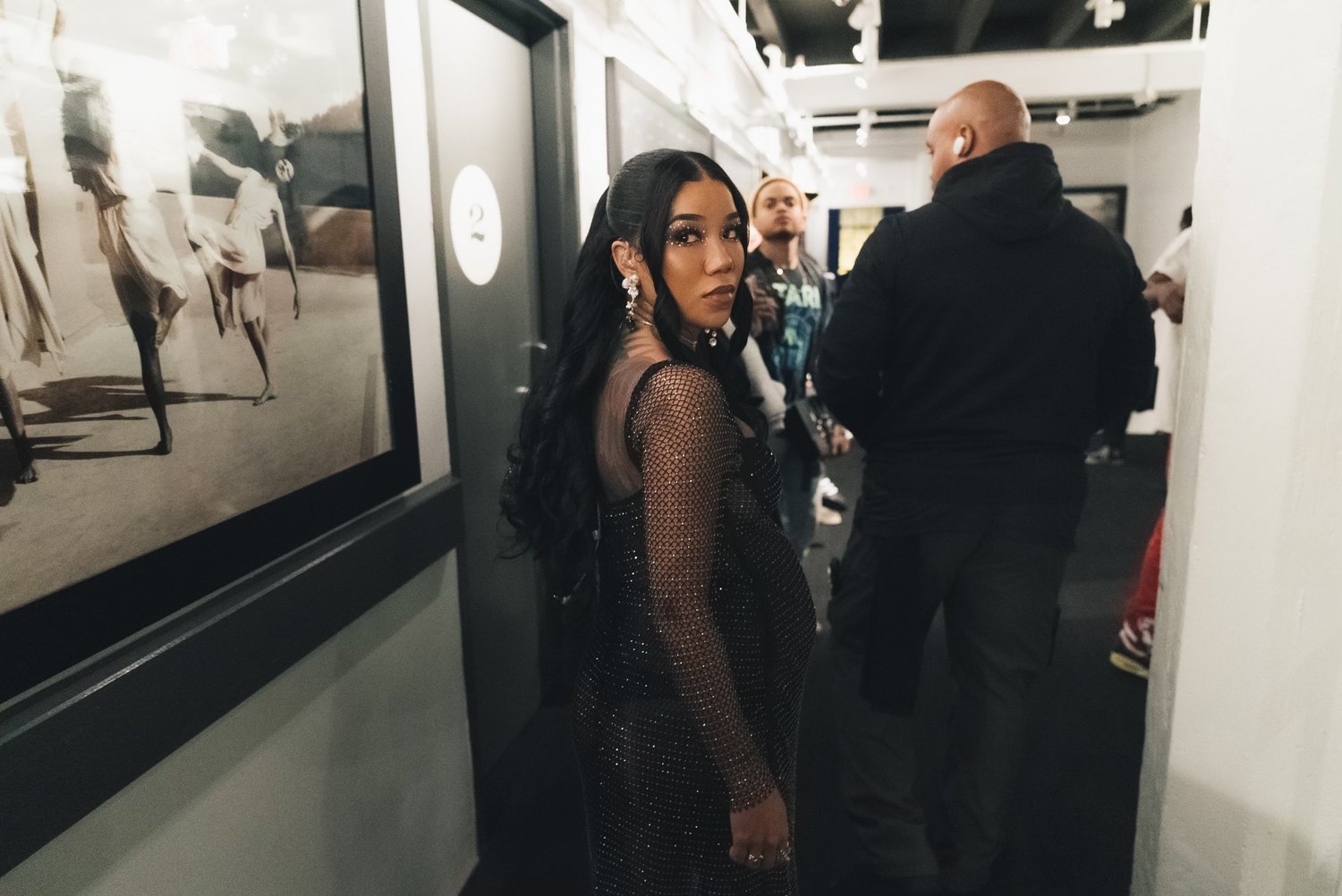 JHENÉ AIKO CURATES A VISUAL DIARY TO TAKE US BACKSTAGE BEFORE HER SHOW ...
