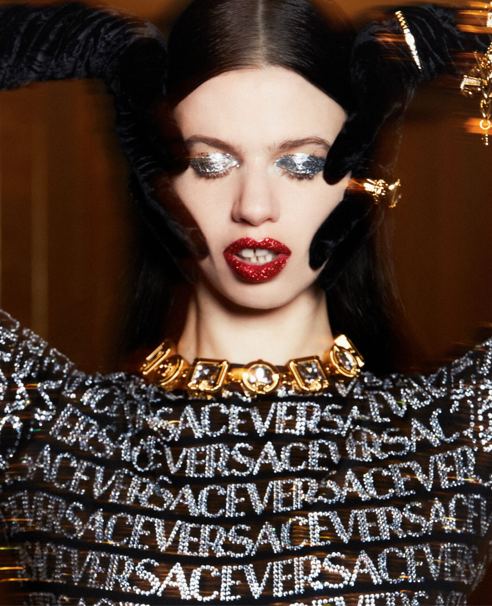 Versace | Fashionably Late with the 2022 Holiday Campaign