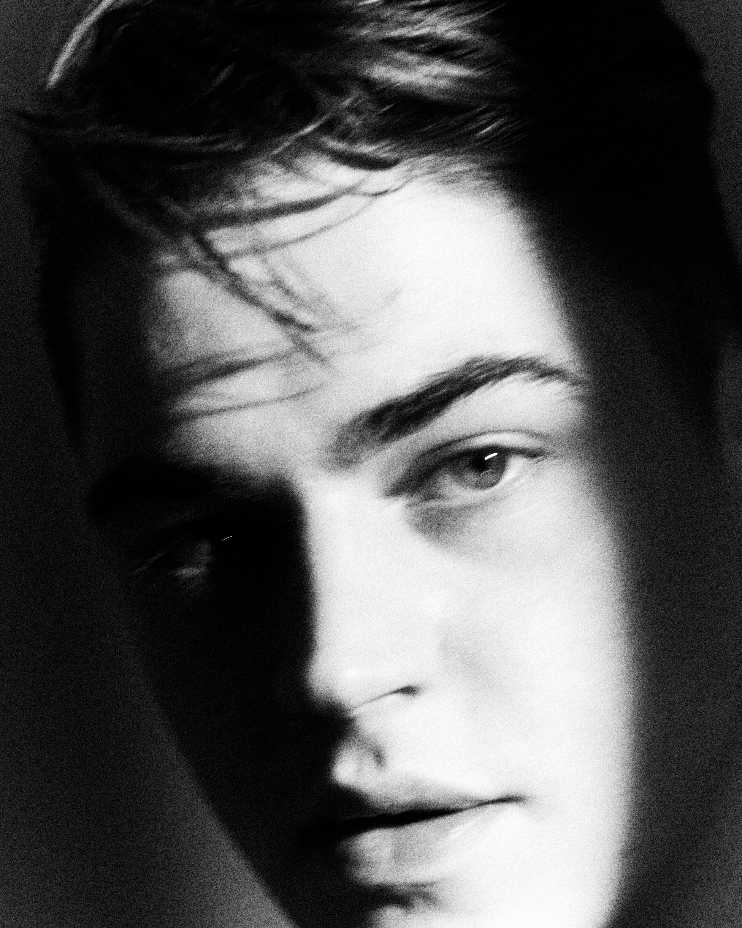 Hero Fiennes Tiffin Tom Riddle