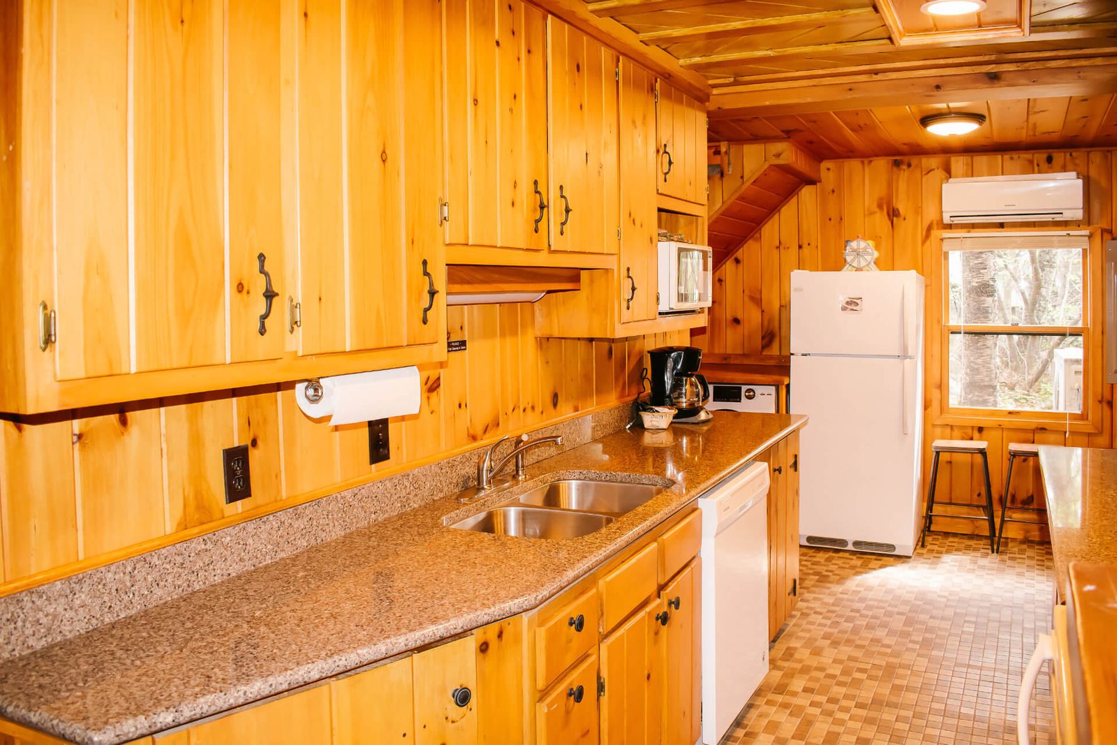 Night Owl | Ludlow's Island Resort Cabins