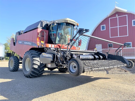 2012 Versatile RT490 Combines
