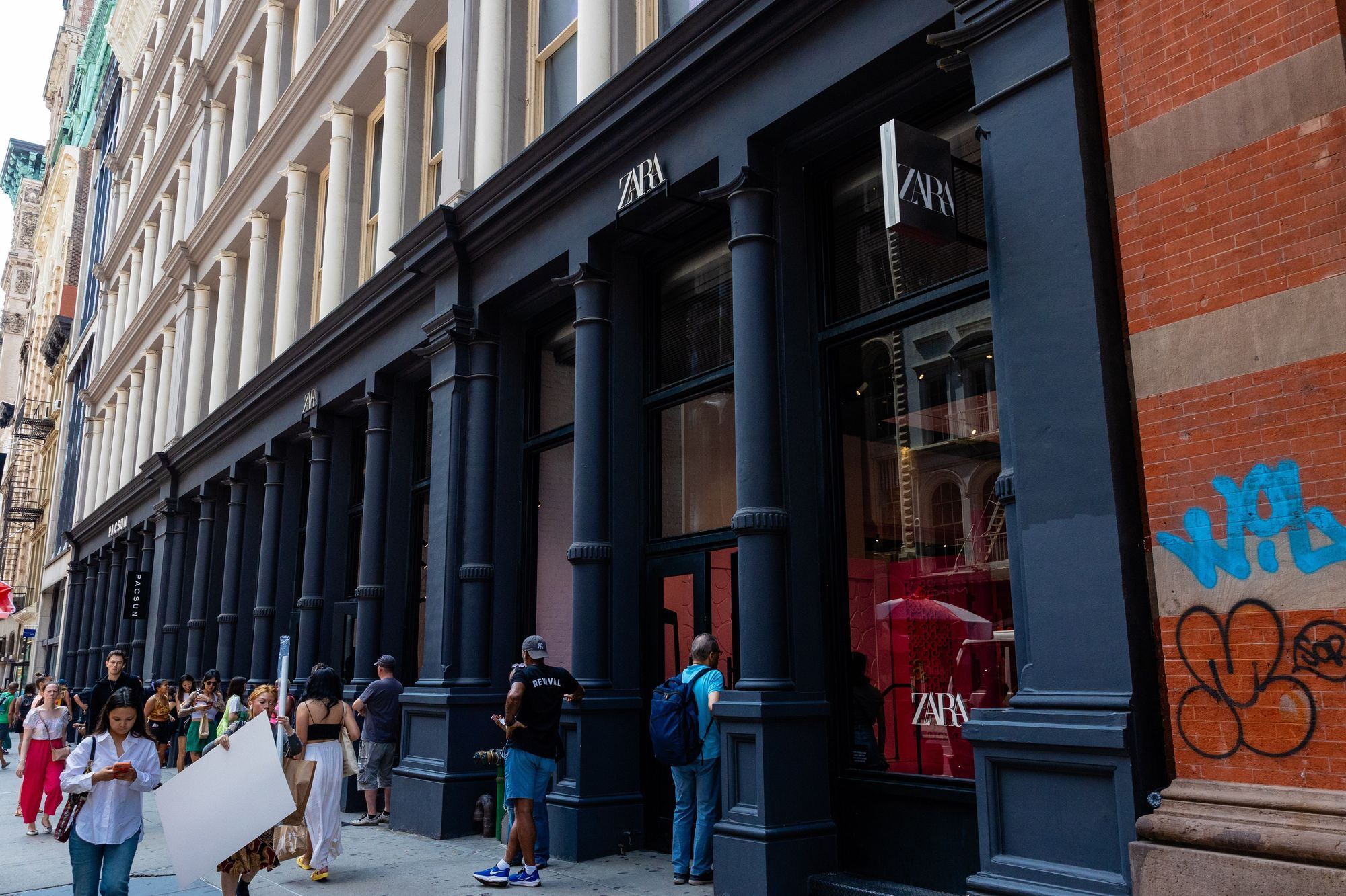 Top Zara Interview Questions & Best Answers 2023