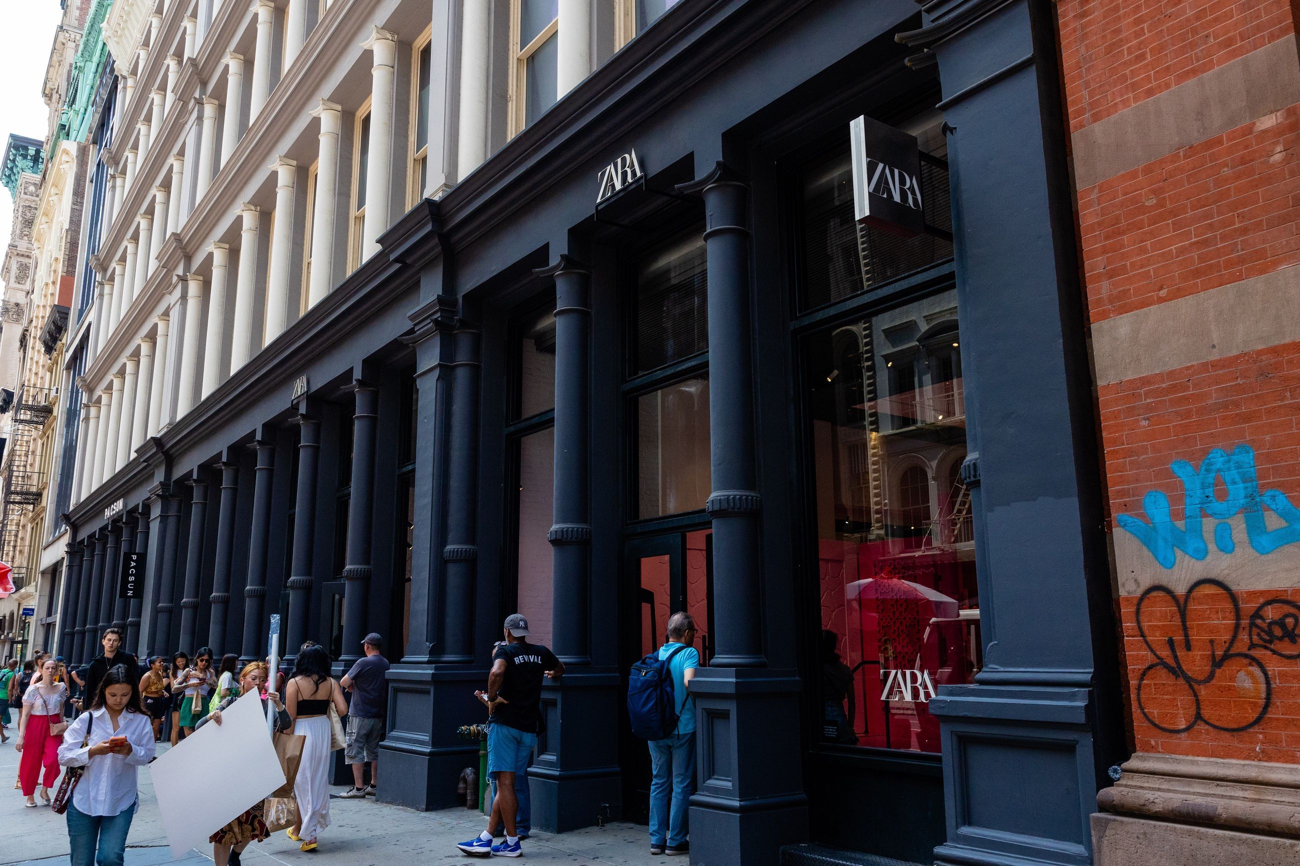 Top Zara Interview Questions & Best Answers 2023