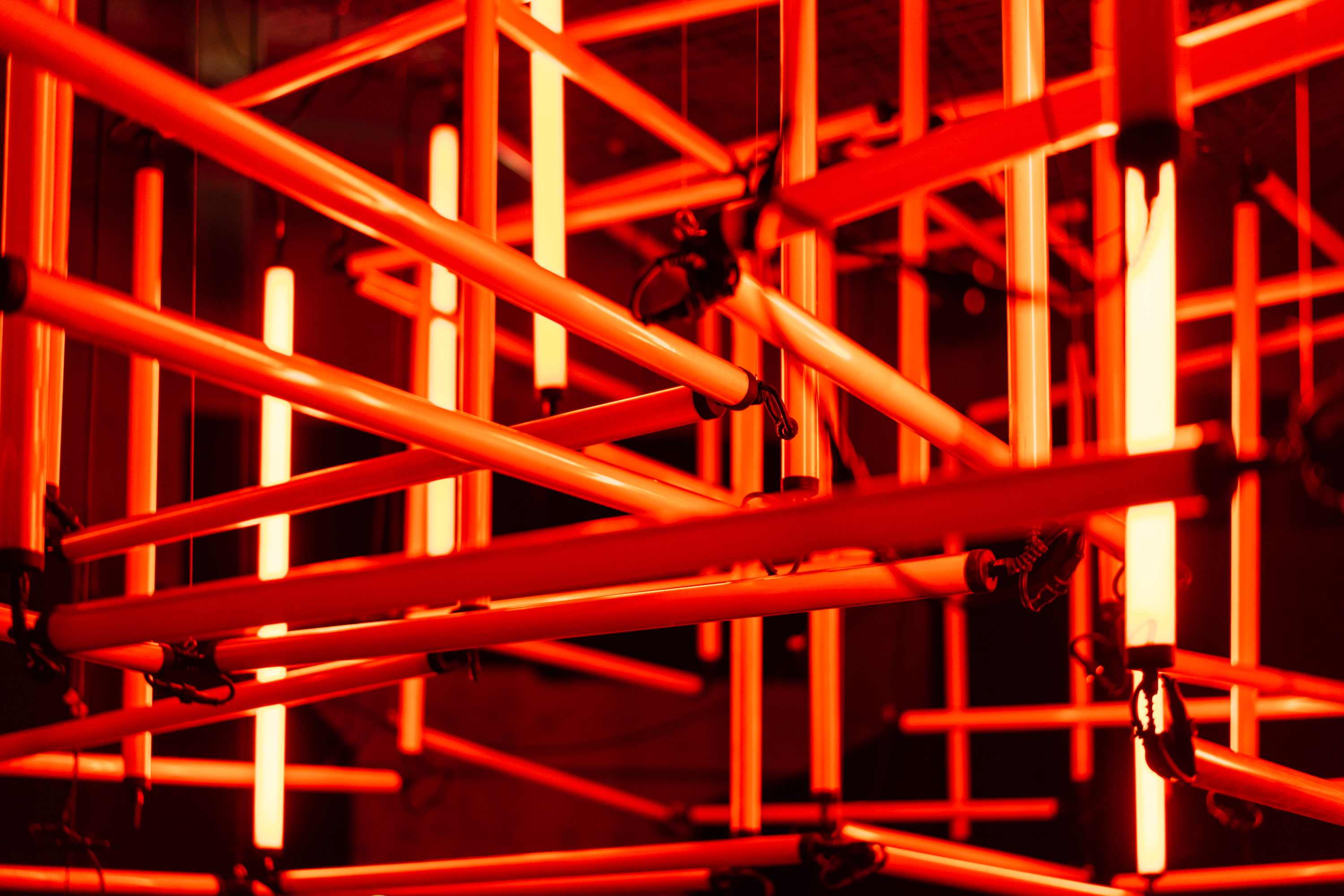 Complexity Unveiled: Tracing Simple Programs in LED Sculpture