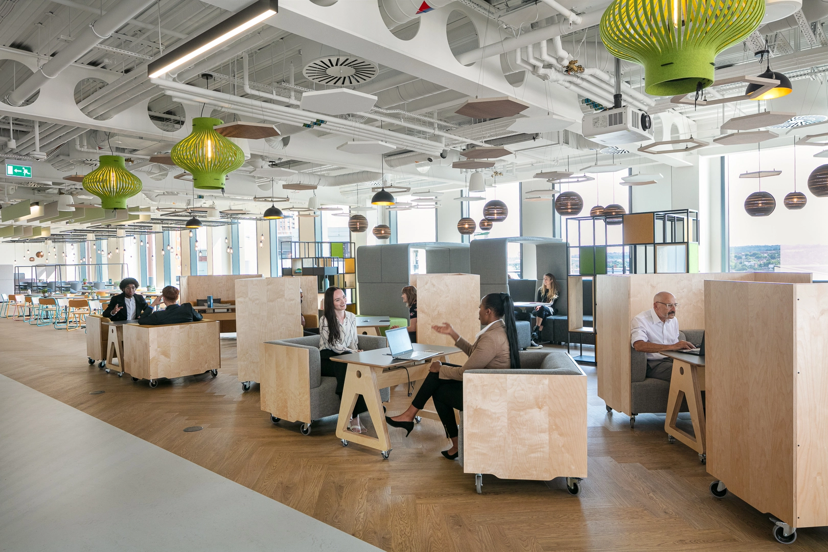 Staying connected in a hybrid working future