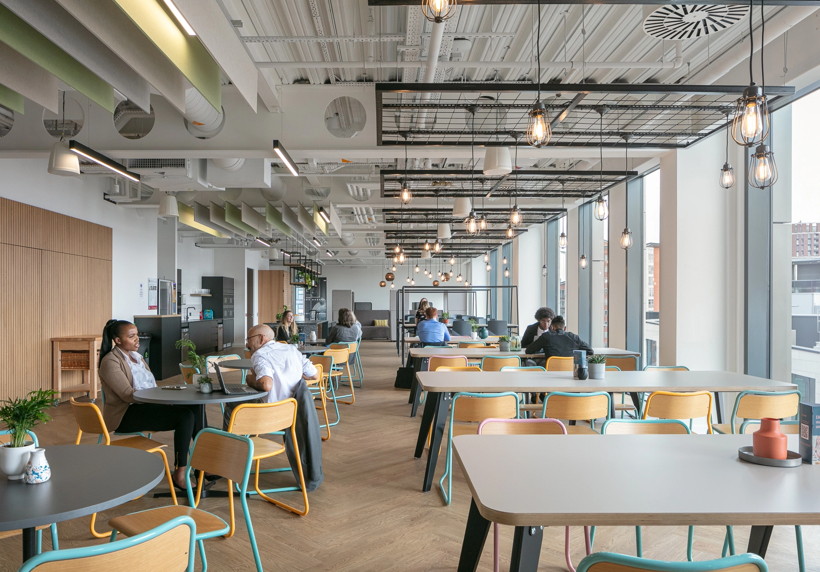 Staying connected in a hybrid working future