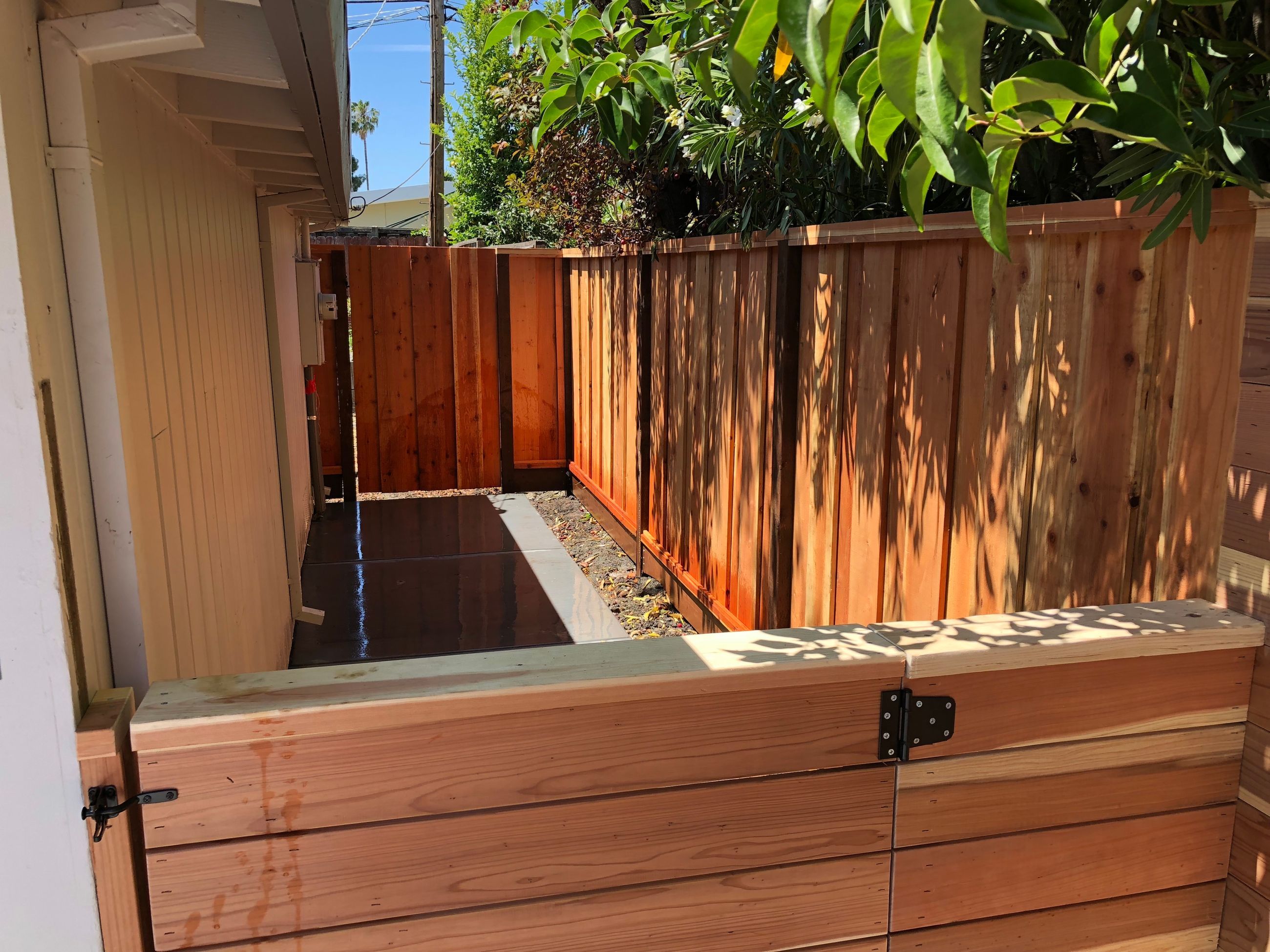 Sturdy Fence Co.|Redwood Fencing and Gates|Bay Area