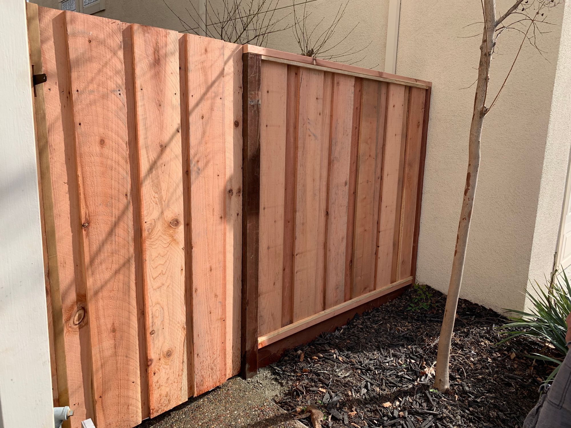 Sturdy Fence Co.|Redwood Fencing and Gates|Bay Area