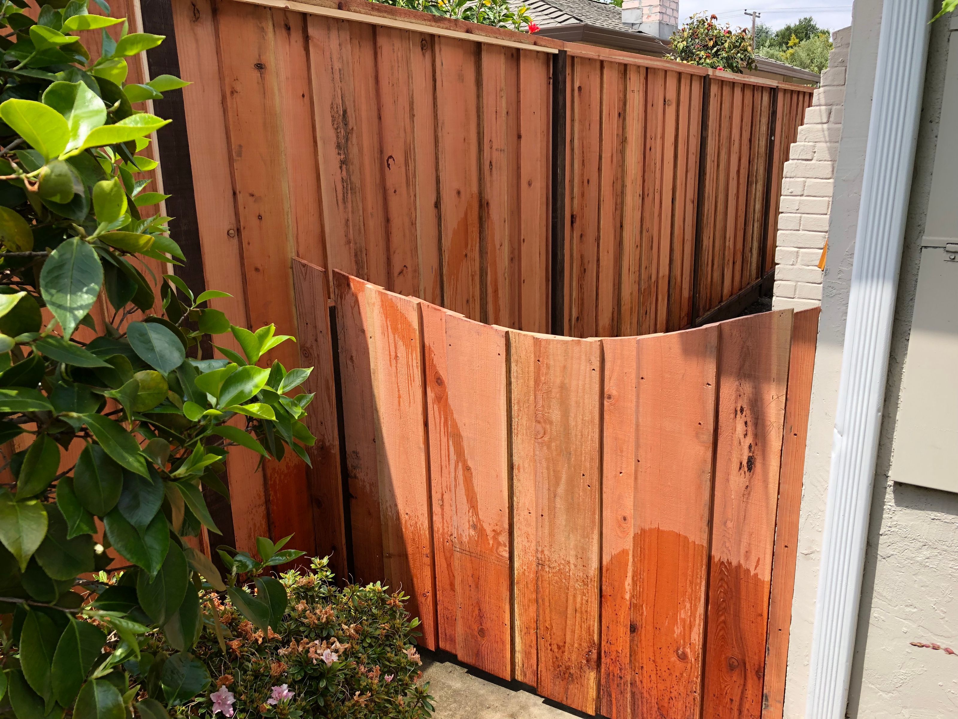 Sturdy Fence Co.|Redwood Fencing and Gates|Bay Area