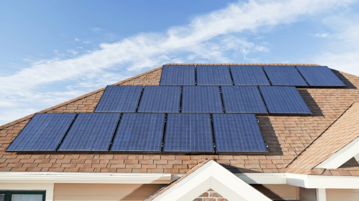 What are the Benefits of Roof Mounted Solar Panels?