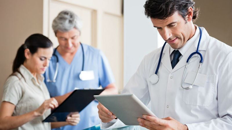 4 Types Of Healthcare Reporting Dashboards To Copy | ClearPoint Strategy