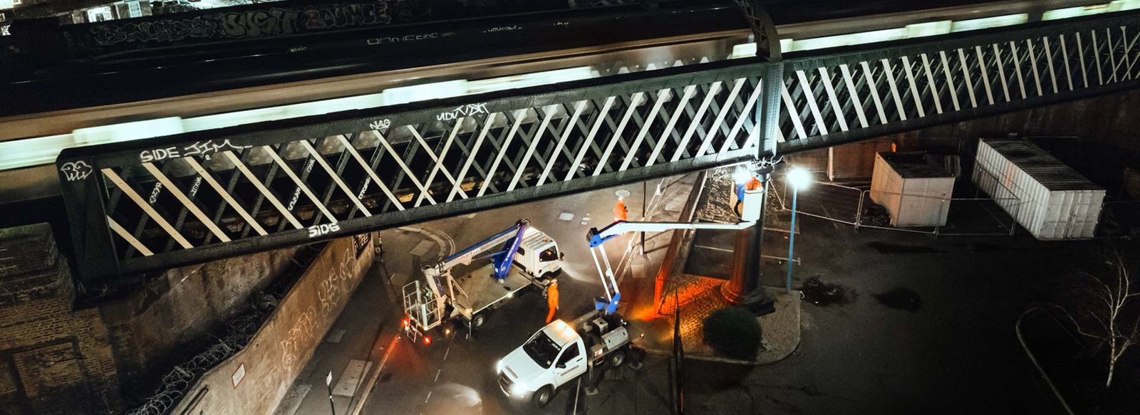 COOMBES - Buildings and Structures